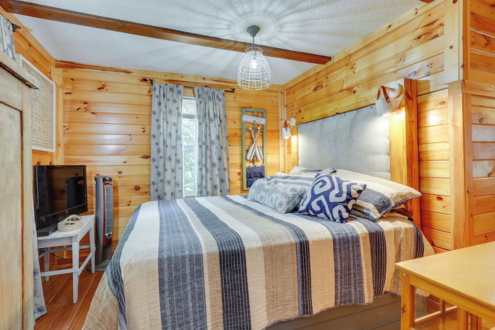 Pet-friendly Haleyville Cabin Rental W/ Kayaks! - Alabama