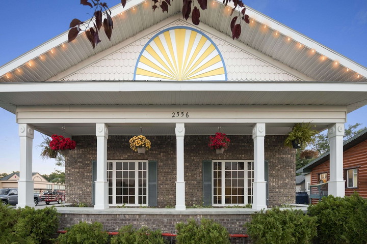 Days Inn By Wyndham Grayling - Grayling, MI