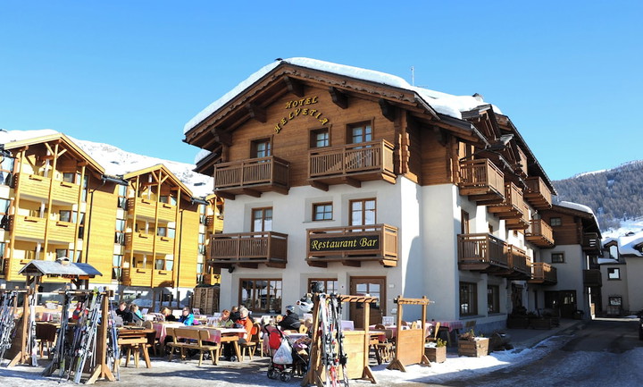 Hotel Helvetia - Ливиньо