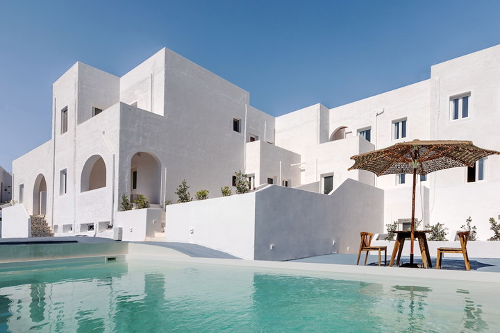 Voca Hotel & Suites - Santorini