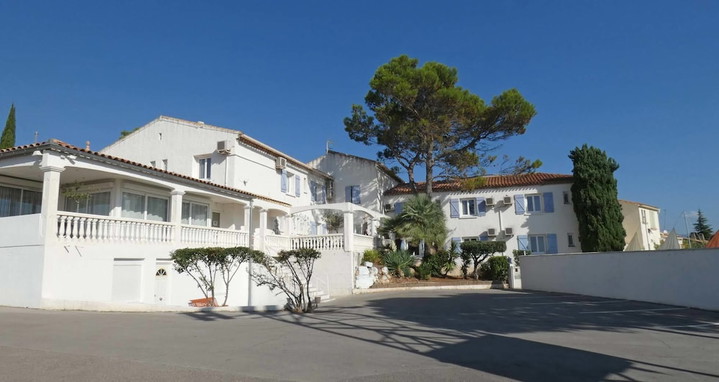 Logis Le Sarac Hotel - Lac du Salagou