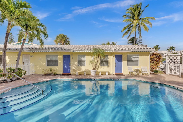 Bahama Beach Club Pompano - Pompano Beach, FL