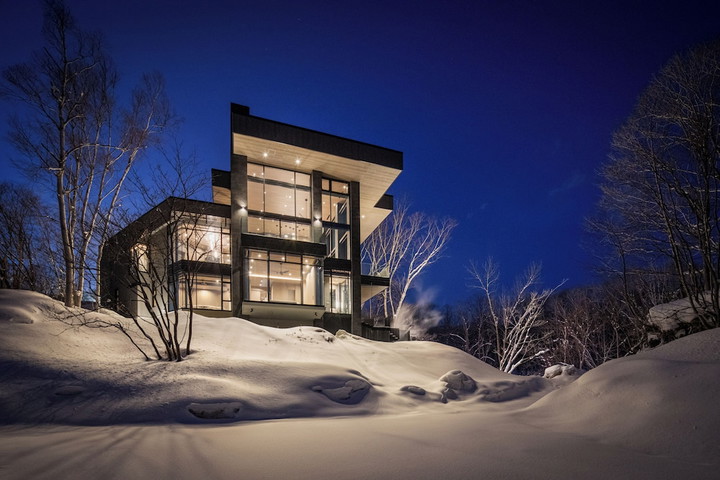 Corniche Hirafu - Niseko