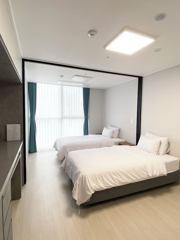 Grandbleu Hotel & Residence - Gyeonggi