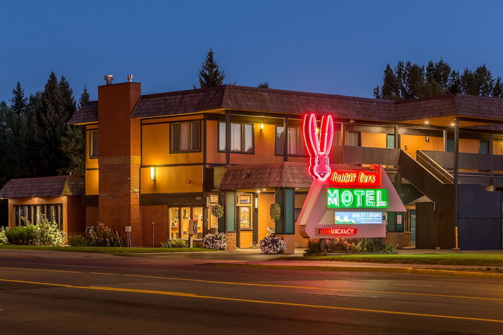Rabbit Ears Motel - Steamboat Springs, CO