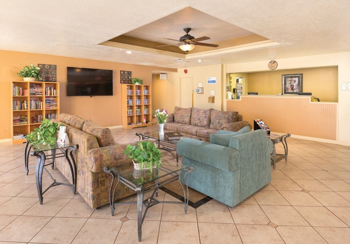 Tahquitz Creek Golf Condo Resorts - Palm Springs, CA