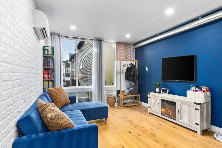 Modern Sustainable Design In Ballard - Kenmore, WA