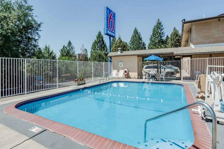 2 Full Beds Non-smoking - Spokane, WA
