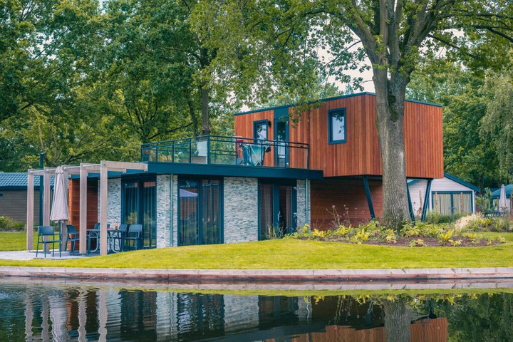 Pavilion L'etage 44 - Waalwijk