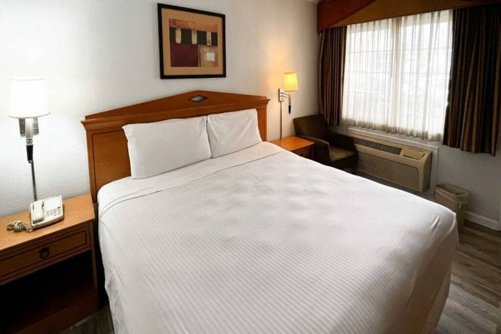 1 King Bed Non-smoking - San Francisco, CA