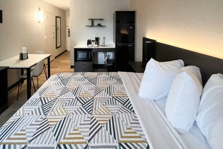 1 King Bed Non-smoking Kitchen - Nacogdoches, TX