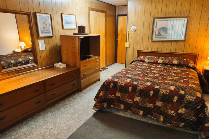 Full Bed - Minnesota