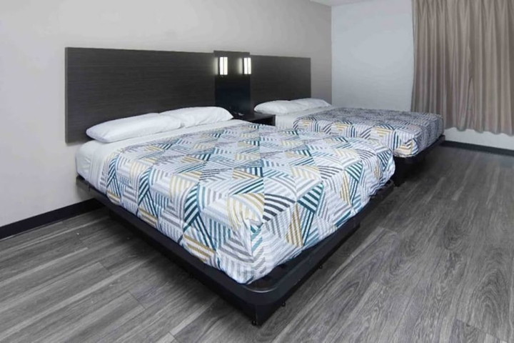 2 Queen Beds Non-smoking - Fort Worth, TX