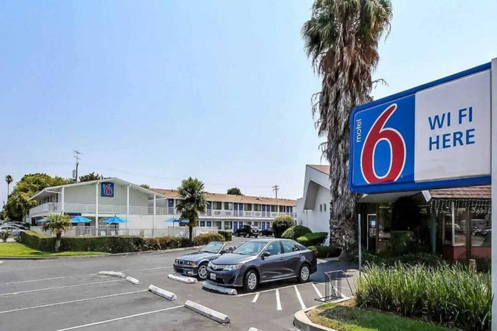 2 Full Beds - Sunnyvale, CA