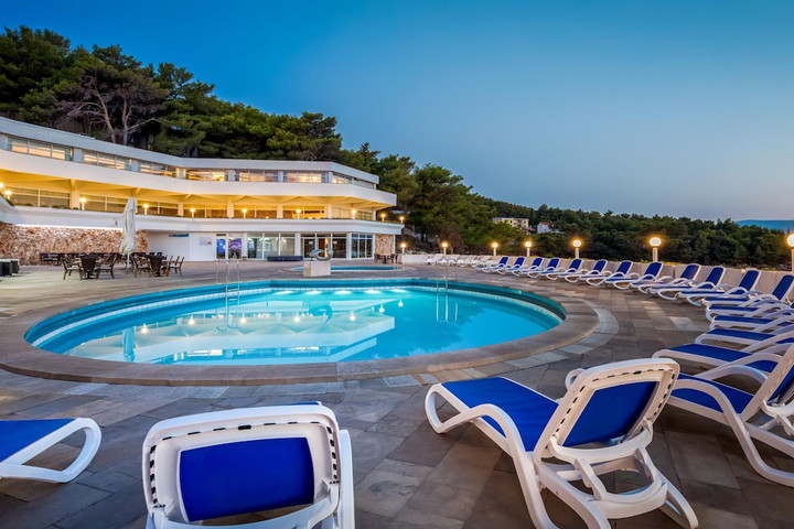 Apartments Fontana Resort Jelsa - One-bedroom Vintage Apartment 2&2 - 46 Qm 4 Pers - Hvar