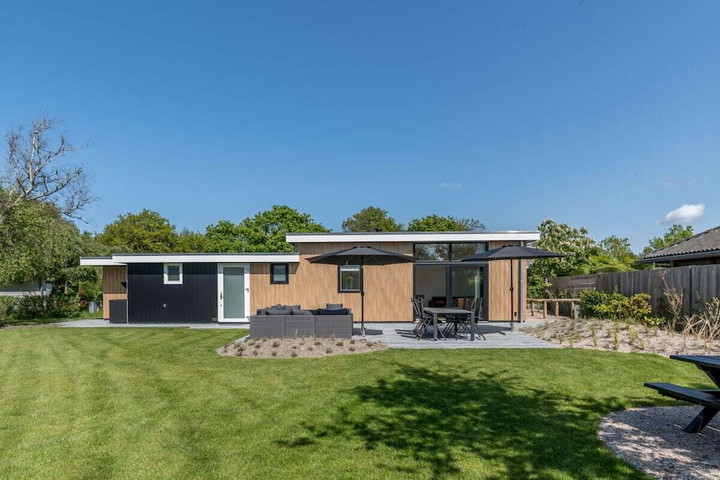 452622 - Renesse