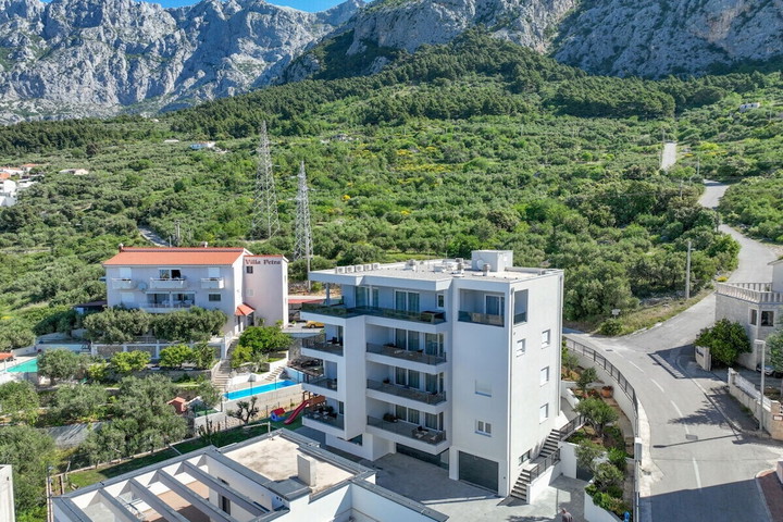 403955 - Makarska
