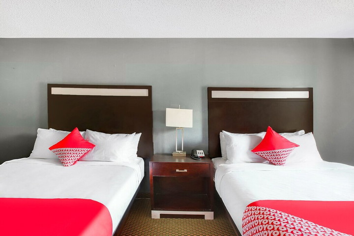 Us_tex001_2 Queen Bed Walkin - Texarkana, AR