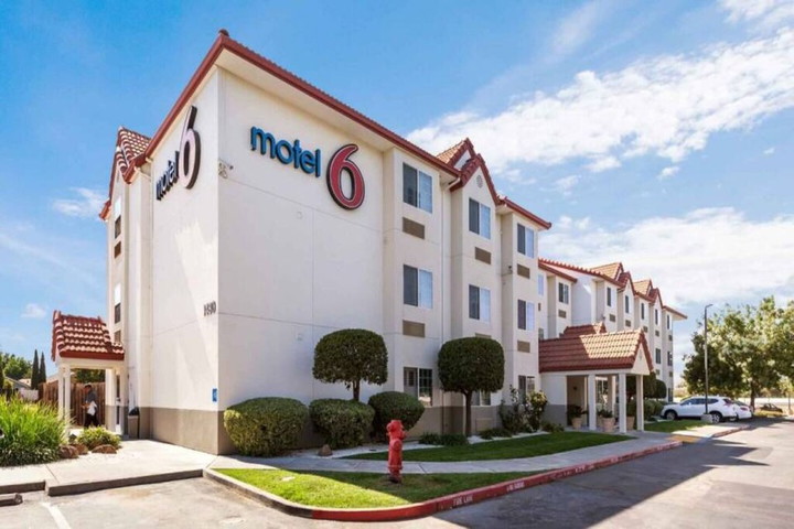 1 Queen Bed Mobil Access Tub Nsmk Micfridg - Davis, CA