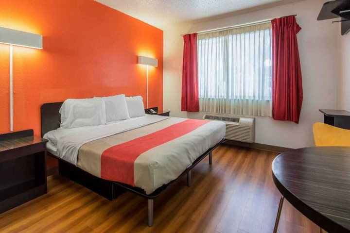1 King Bed  Suite Smoking - Richardson, TX