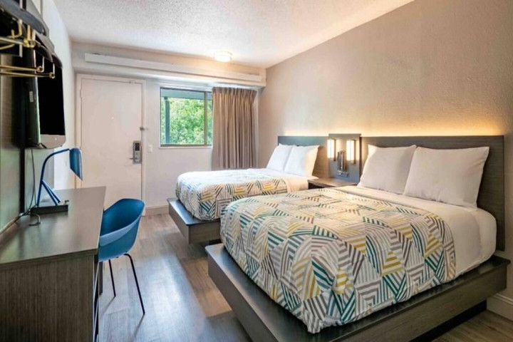 2 Full Beds  Non-smoking - Belmont, NC