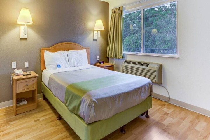 1 Queen Bed  Non-smoking - Florida