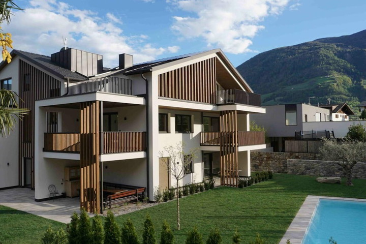 627103 - Merano