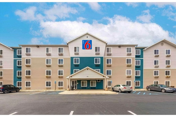 1 Full Bed  Non-smoking Kitchen - Alabama