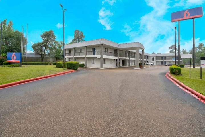 2 Full Beds  Non-smoking Kitchen - Texarkana, TX