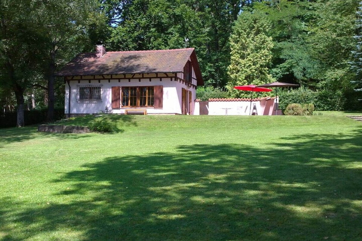 323590 - Leonberg