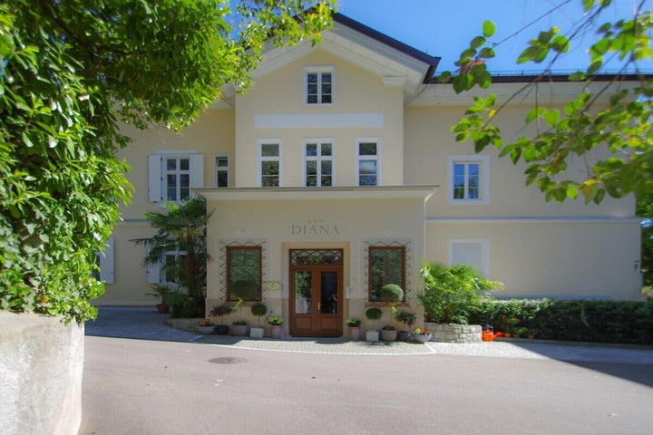 48975 - Merano