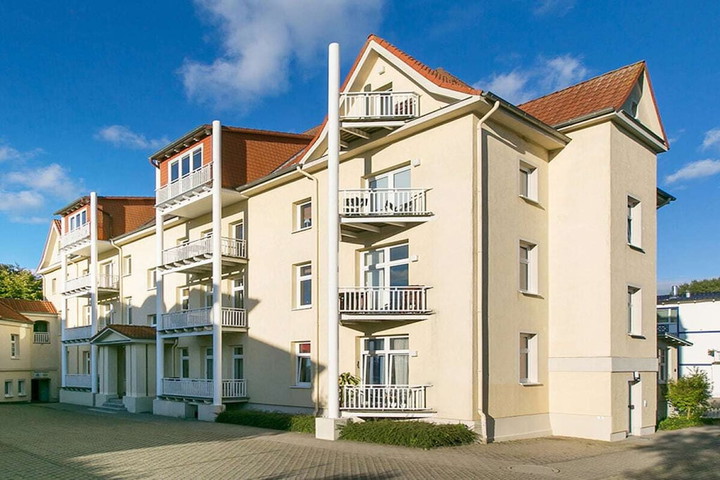 110075 - Binz