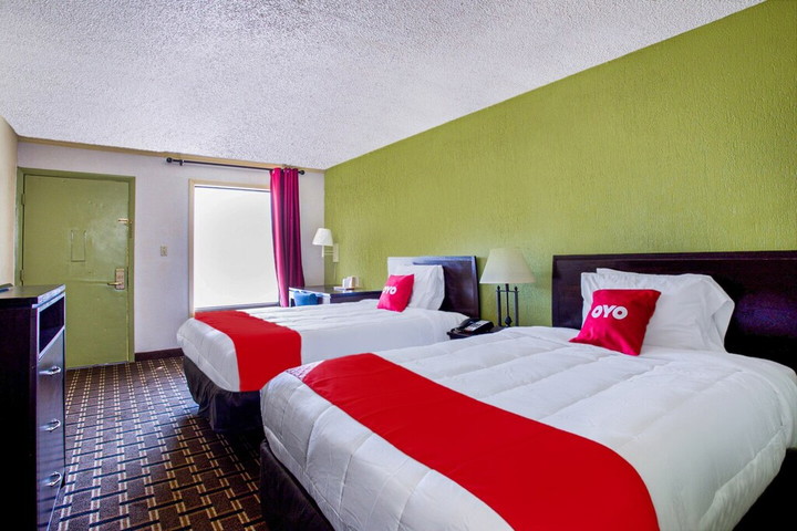 2 Full Bed - Brent, FL