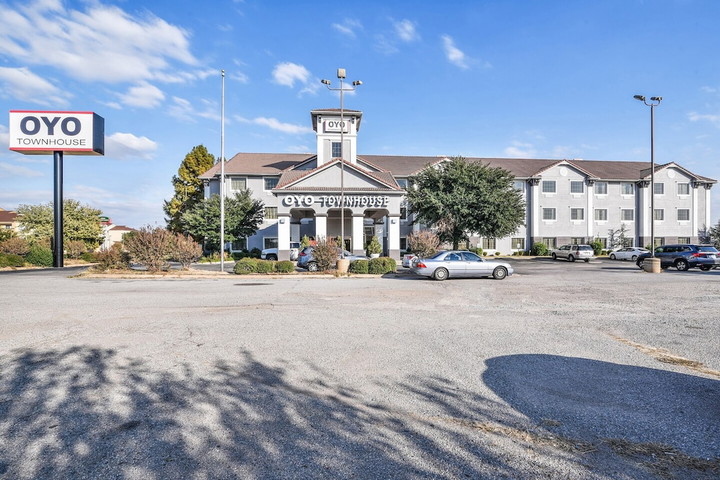 1 Bedroom Suite - Oklahoma City, OK