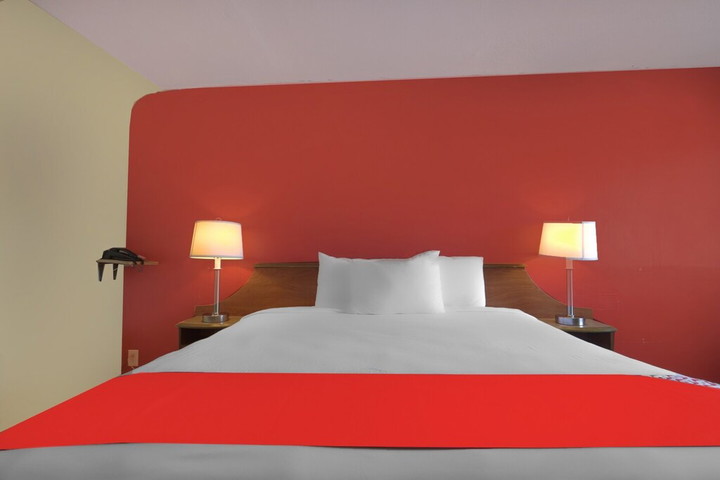 King Bed Smoking - Ohio
