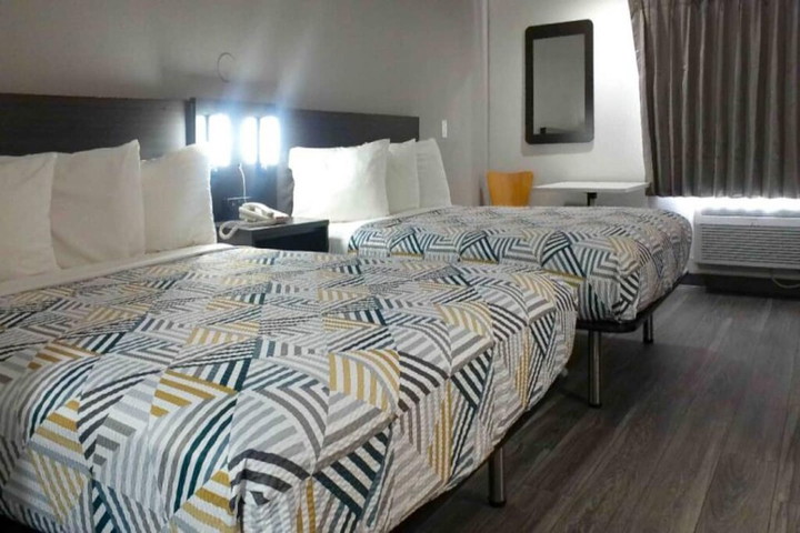 2 Queen Beds Non-smoking - Arizona