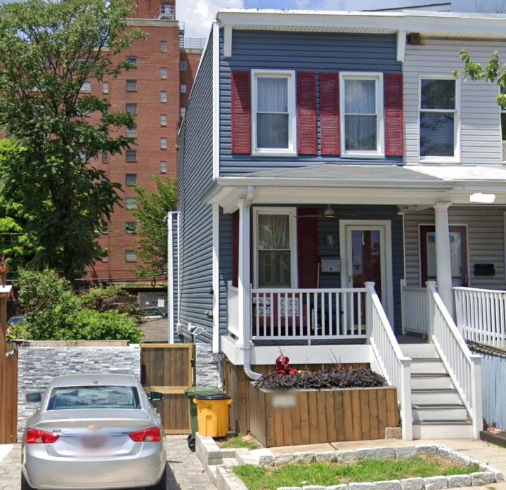 Full House In Coolest Neighborhood In America - Towson, MD