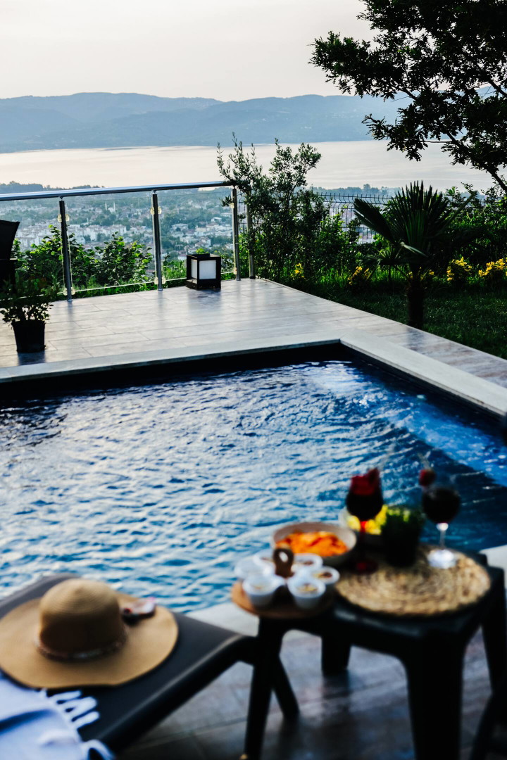 Lake View, Heated Pool, Jacuzzi, Electric Fireplace - Sakarya