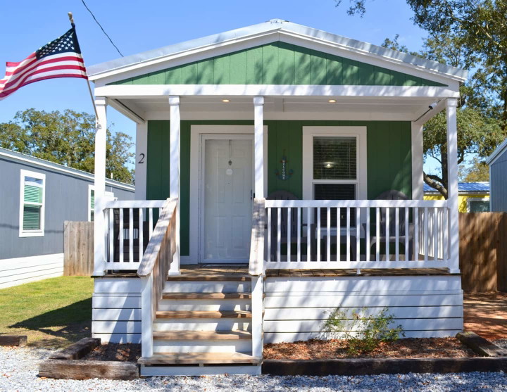 Sum Beaches Paradise Cottage 2 - Navarre, FL