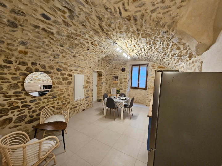 Gîte De Charme Voûté En Pierre Au Coeur Du Village - Vallon-Pont-d'Arc