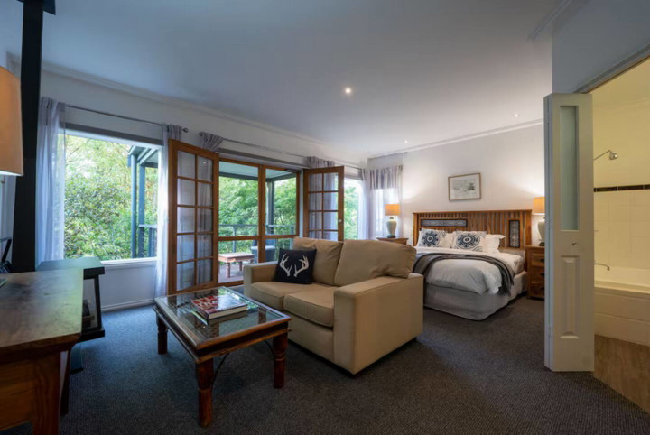 Maple Chalet With King Bed, Spa, Private Balcony - Yarra Glen