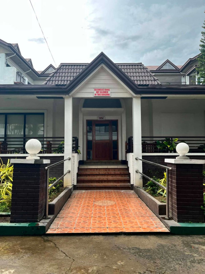 The Topaz House At Gems Hotel - Antipolo