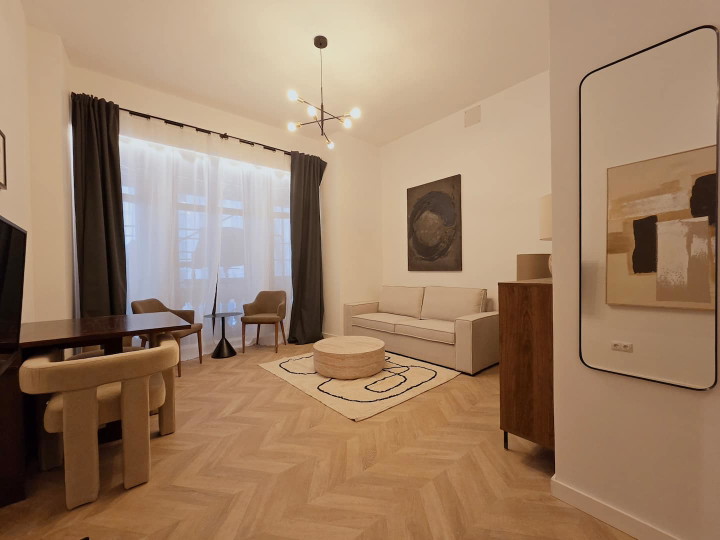 View, Terrace, Hot Tub And 30% Off At P2lhomes - Madrid