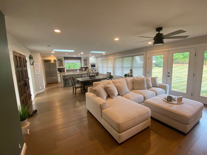 The Villa On Lakeside - Ashburn, VA