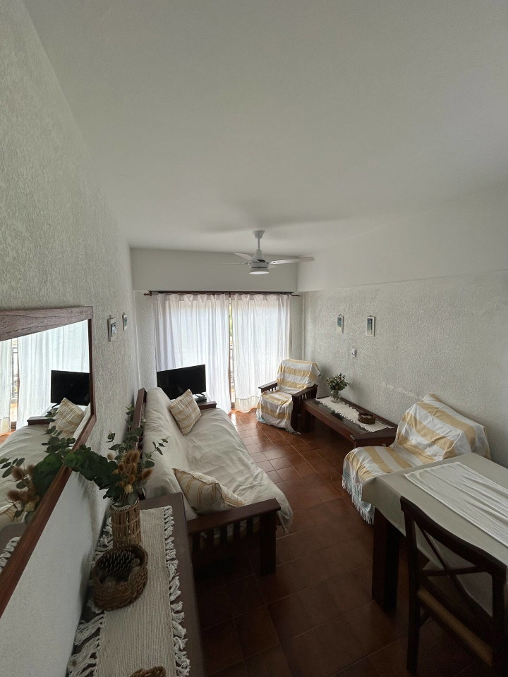 Exte Apartment With Location And Garage - Villa Gesell