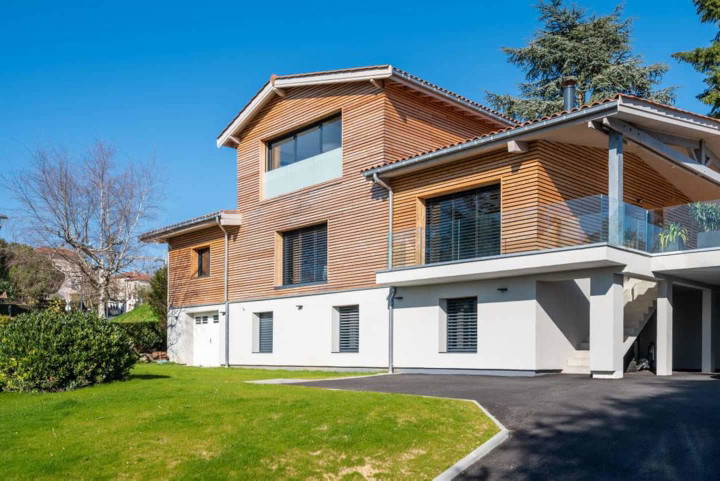 Les Muriers - Belle Maison Moderne Bardée De Bois - Francheville