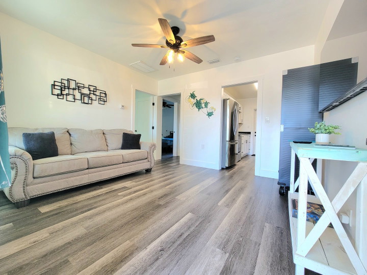 High Tide | Downtown 2br, Pet-friendly - Panama City, FL