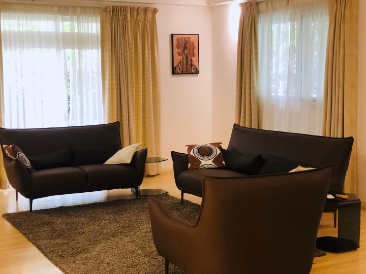 Lovely 2 Bedroom Serviced Apartment With Pool - Accra