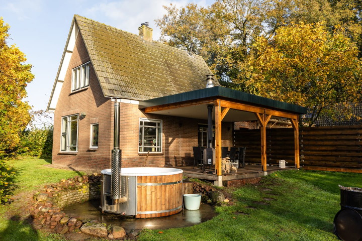 Magnifique Maison De Vacances Avec Jacuzzi - Gueldre