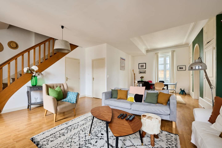 Piron : Duplex De Cachet En Hypercentre - Dijon